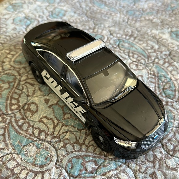 Welly | Toys | 24 Welly Ford Police Interceptor Black | Poshmark